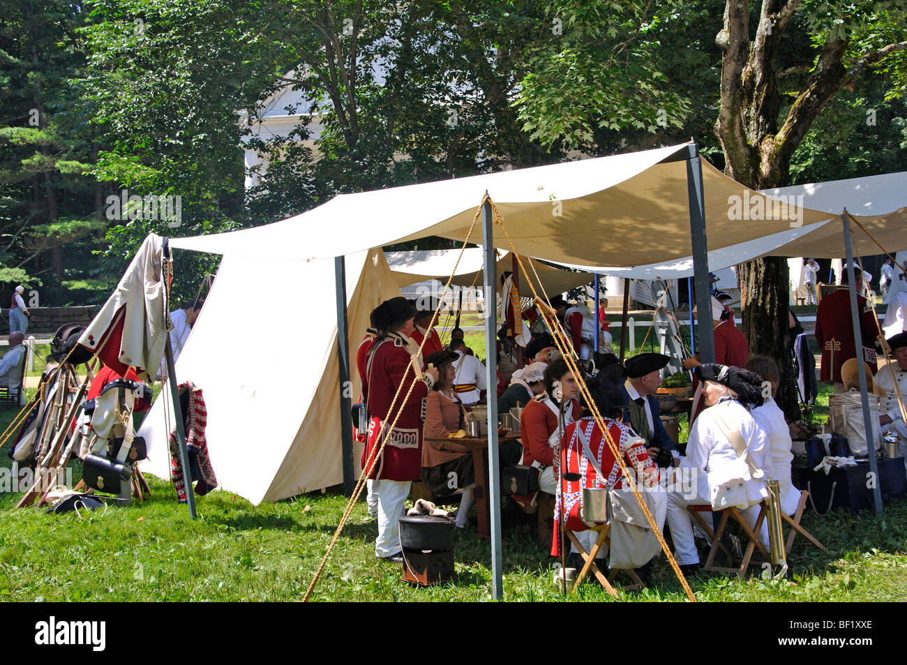 Life in military camp - costumed American Revolutionary War (1770's ...