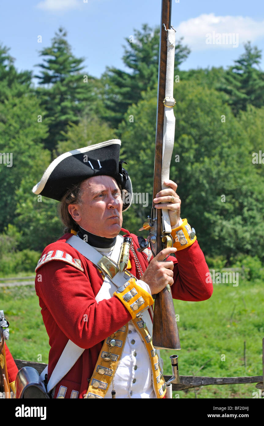 British Redcoat - costumed American Revolutionary War (1770's) era re ...