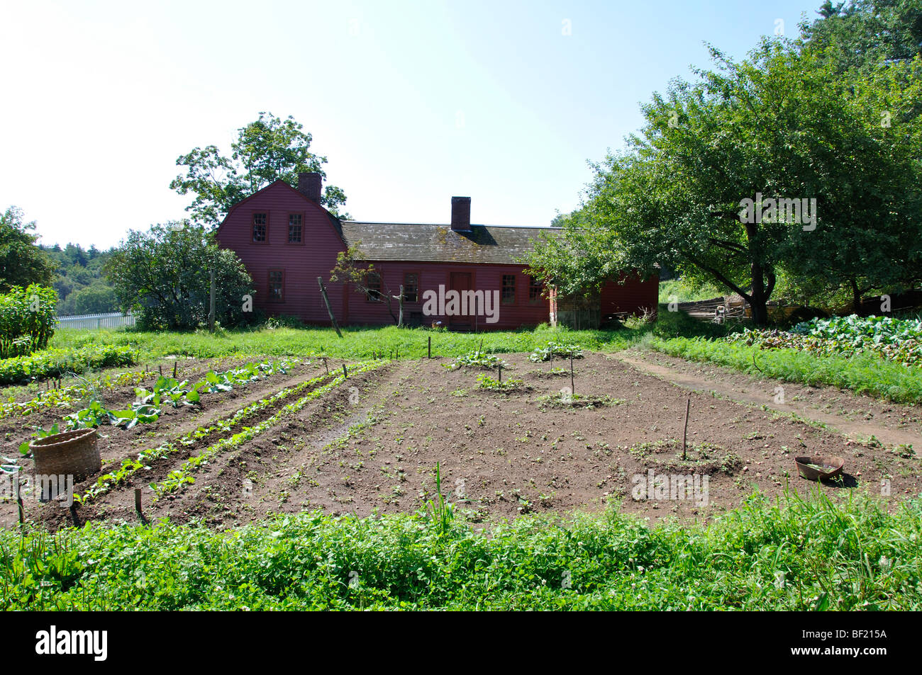New England Farmhouse High Resolution Stock Photography and Images - Alamy
