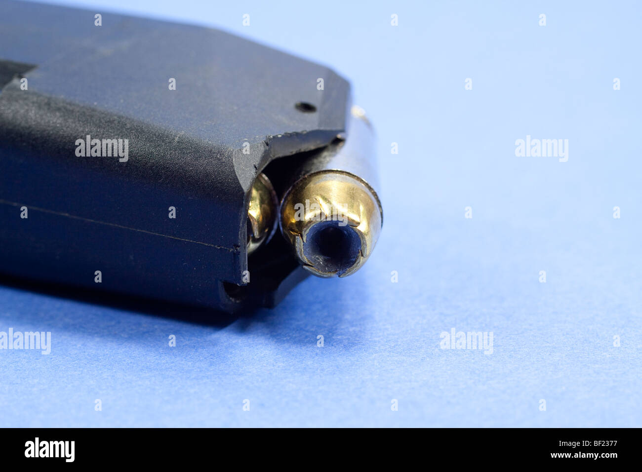 Ammunition and Glock .40 caliber high-capacity magazine Stock Photo - Alamy