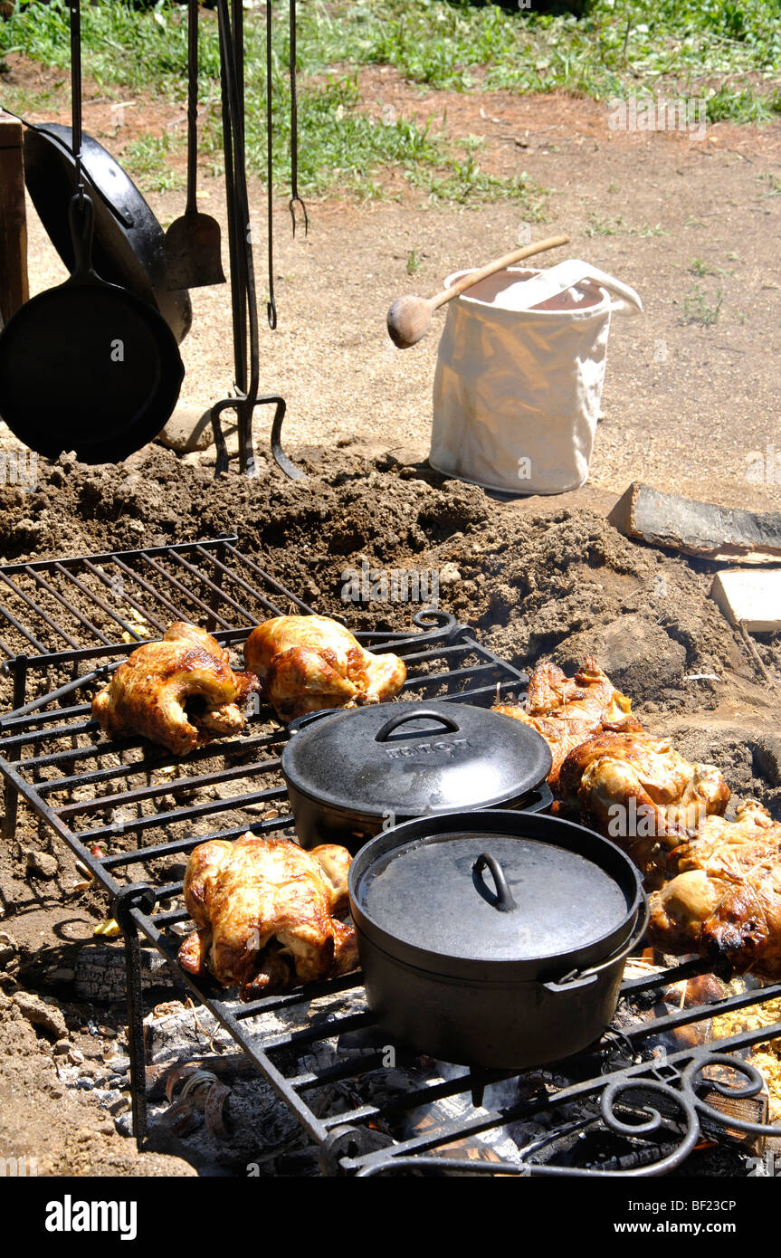Open fire cooking camping hi-res stock photography and images - Alamy
