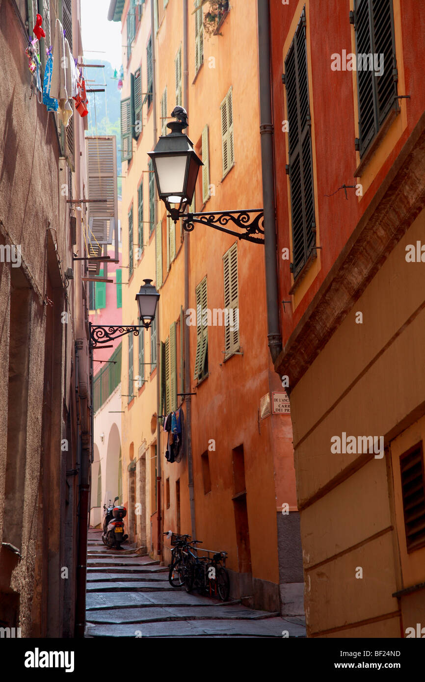Old town nice france hi-res stock photography and images - Alamy
