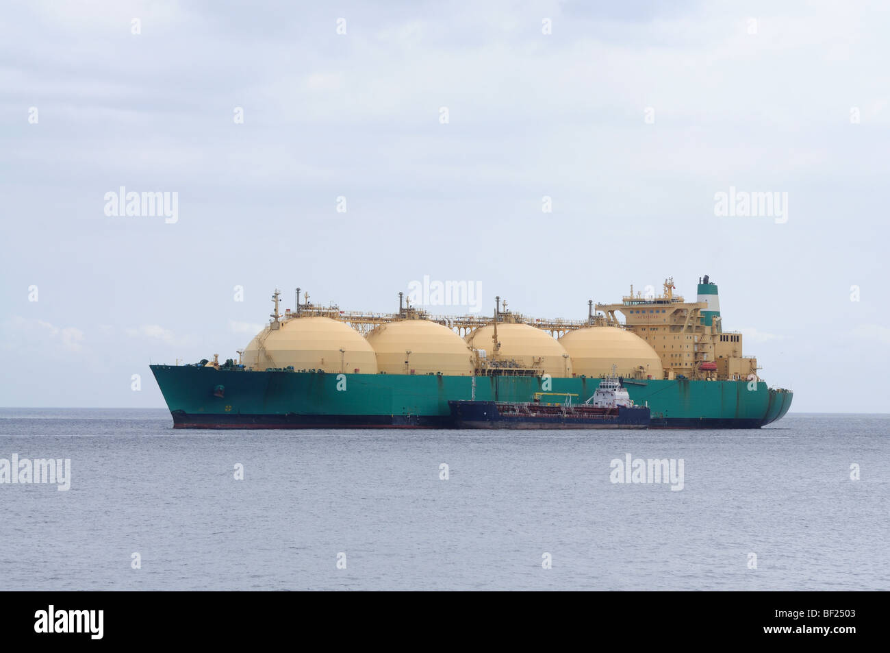 Industrial tanker hi-res stock photography and images - Alamy