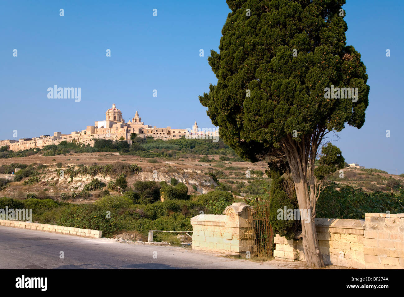 Town and country view hi-res stock photography and images - Alamy