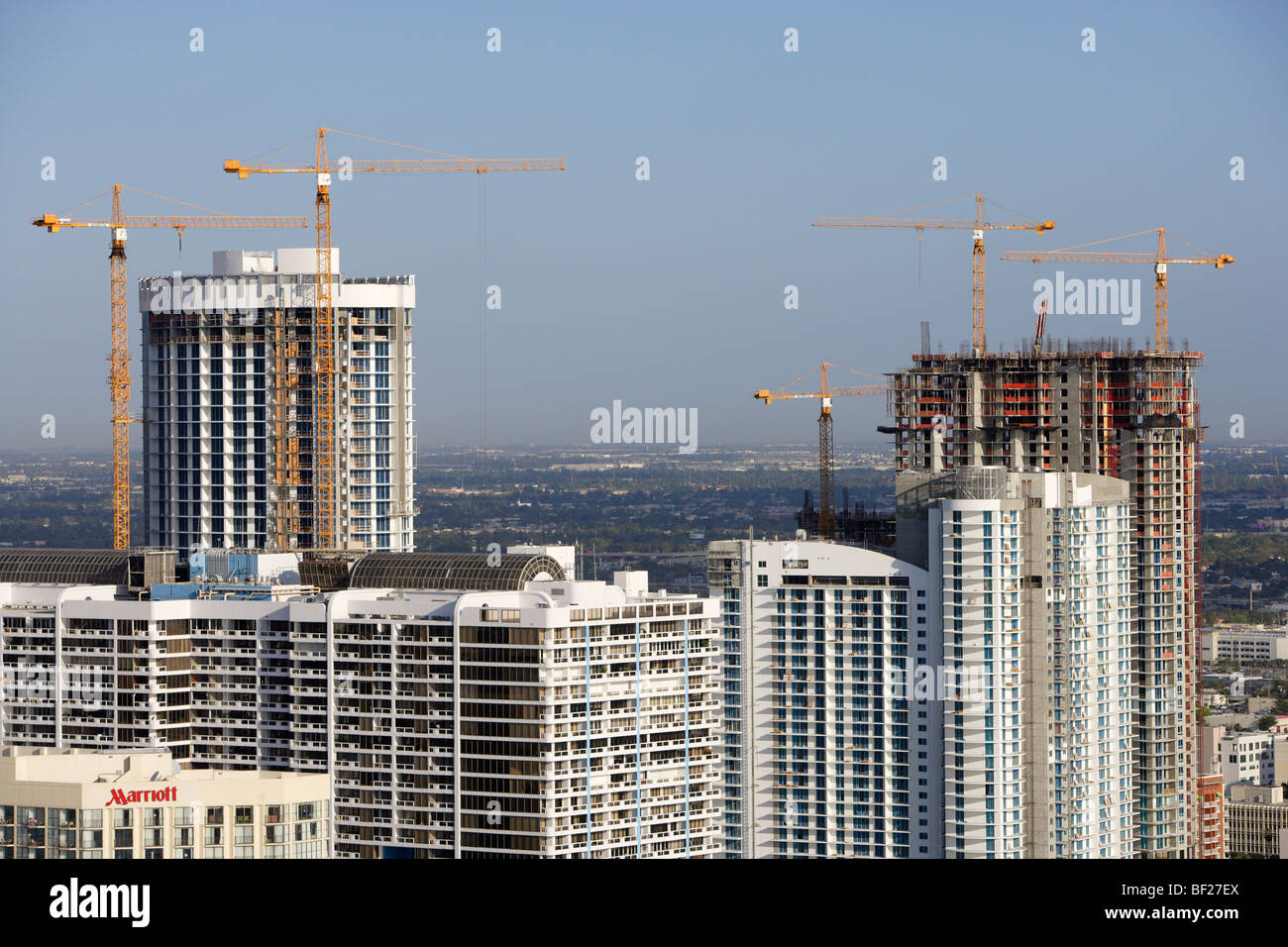 High rise city building site hi-res stock photography and images - Alamy