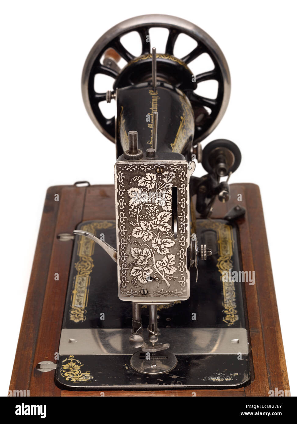 Singer antique sewing machine hi-res stock photography and images - Alamy