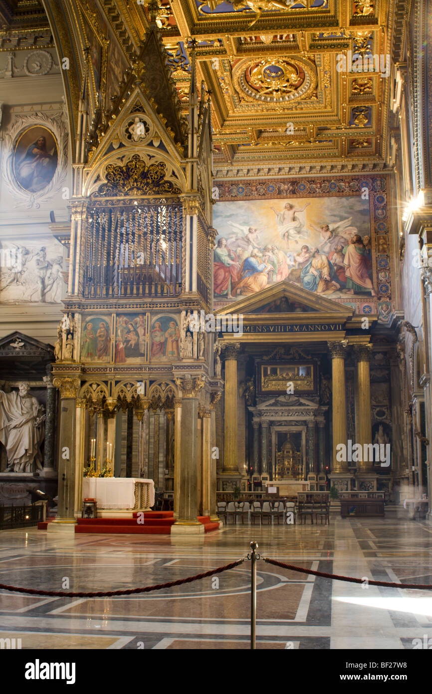 Rome - interior of Lateran basilica Stock Photo - Alamy