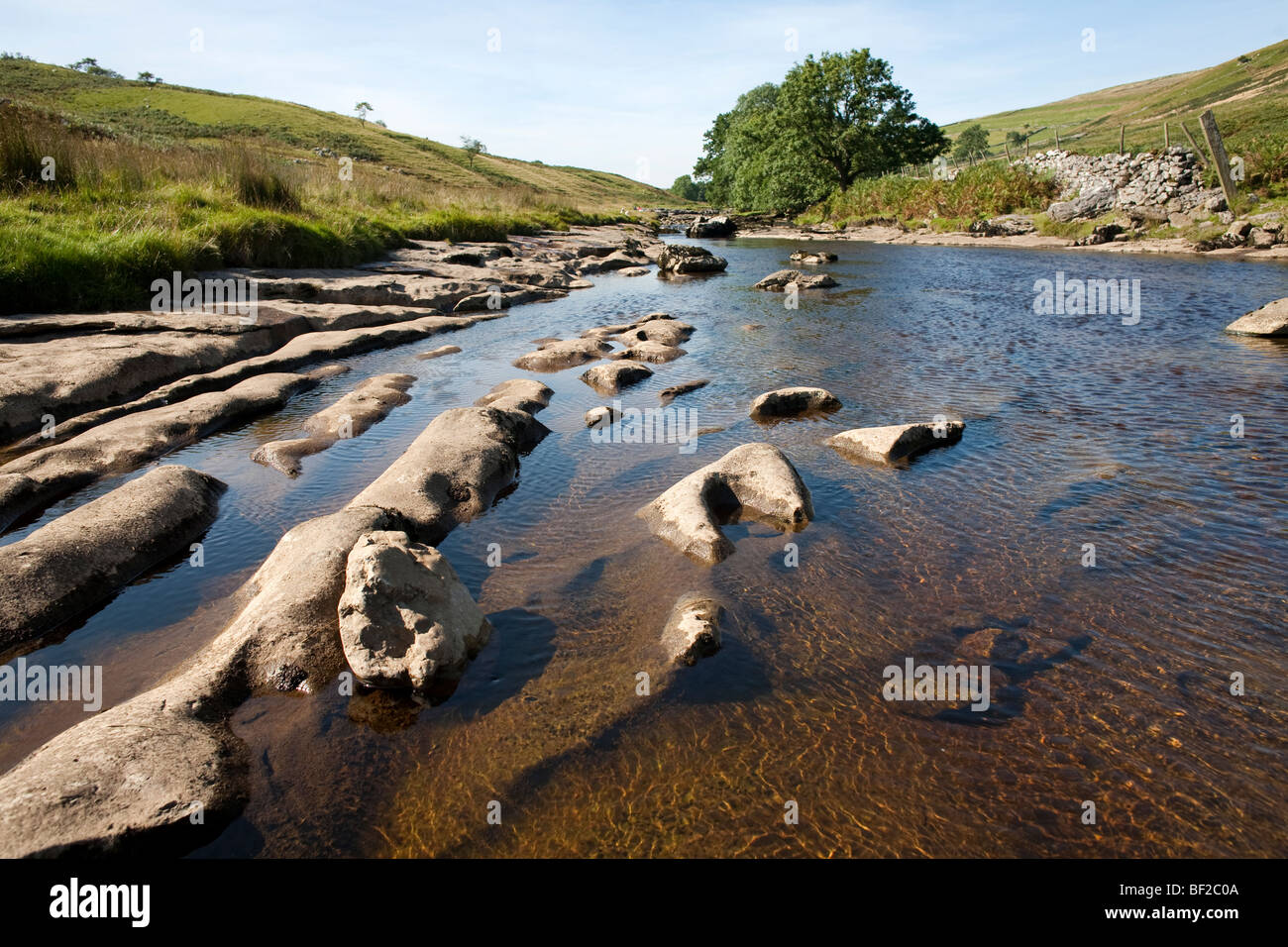 River wharfe at hubberholme hi-res stock photography and images - Alamy