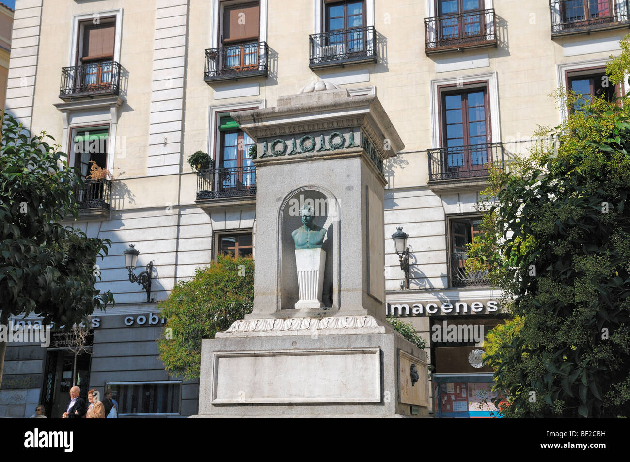 A little oasis in the backstreets of Madrid, Spain Stock Photo - Alamy