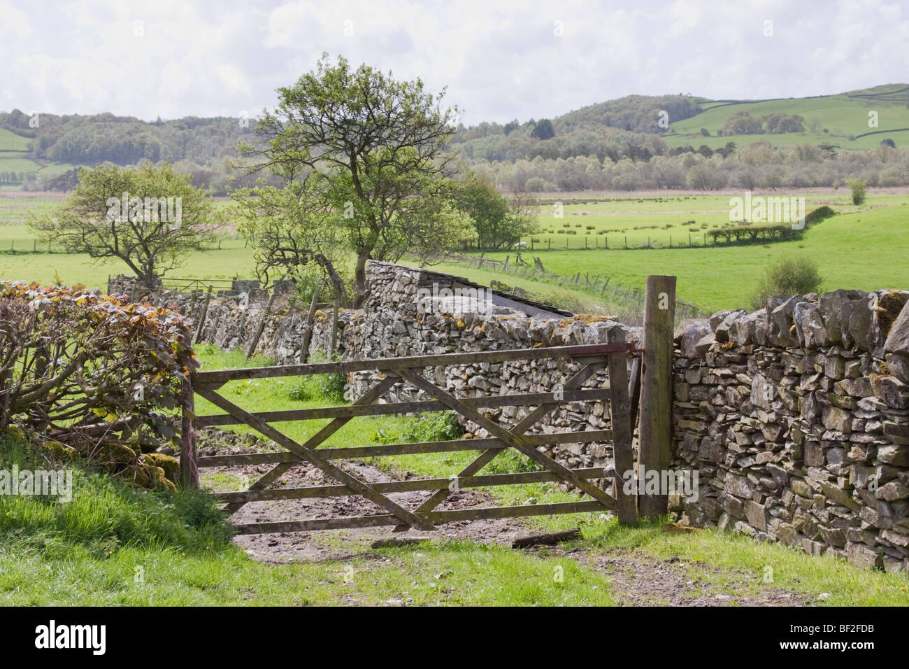 Farm Gate in the Burness Fells, Lake District, England Stock Photo - Alamy