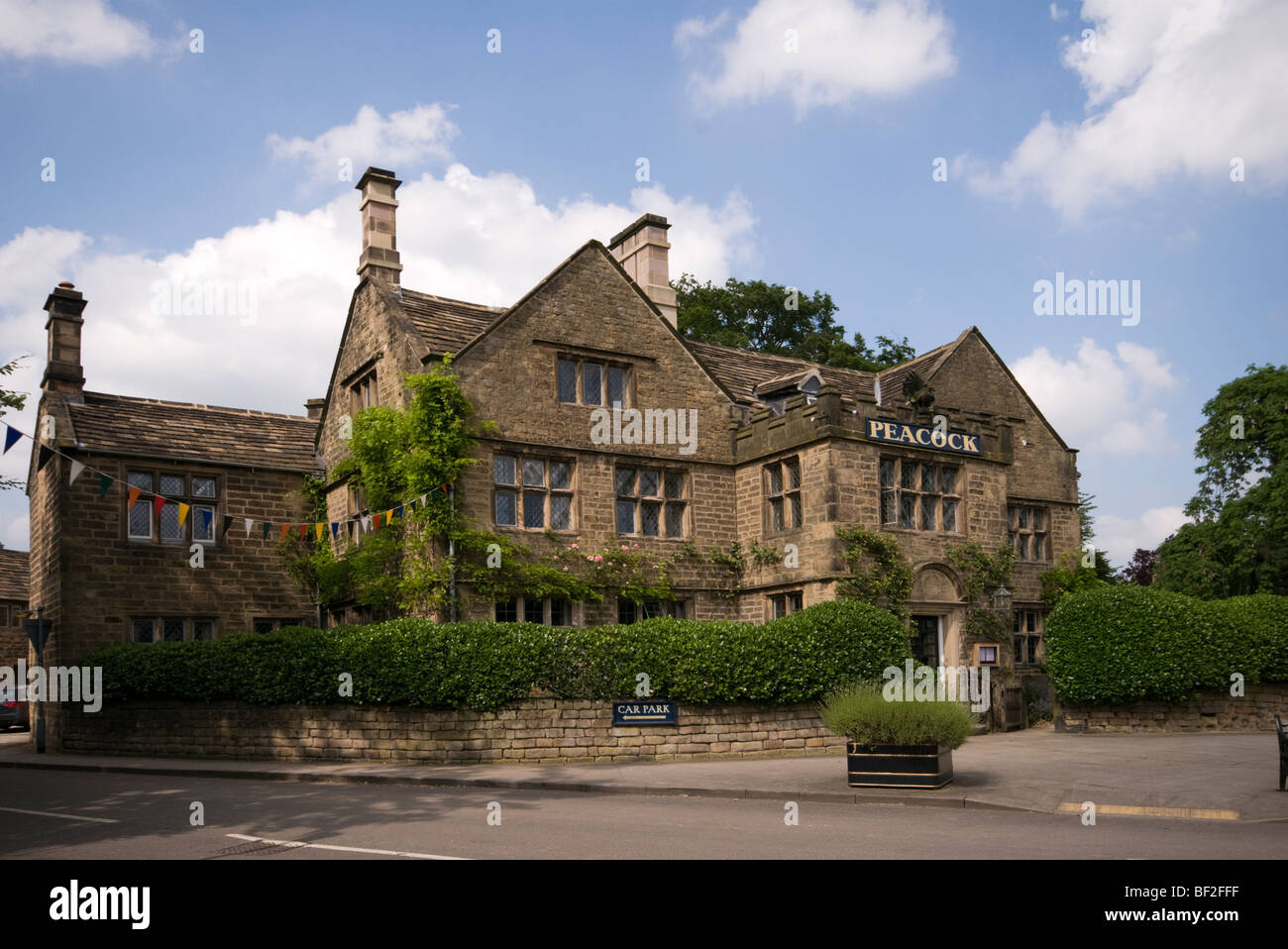 Peacock inn rowsley hi-res stock photography and images - Alamy