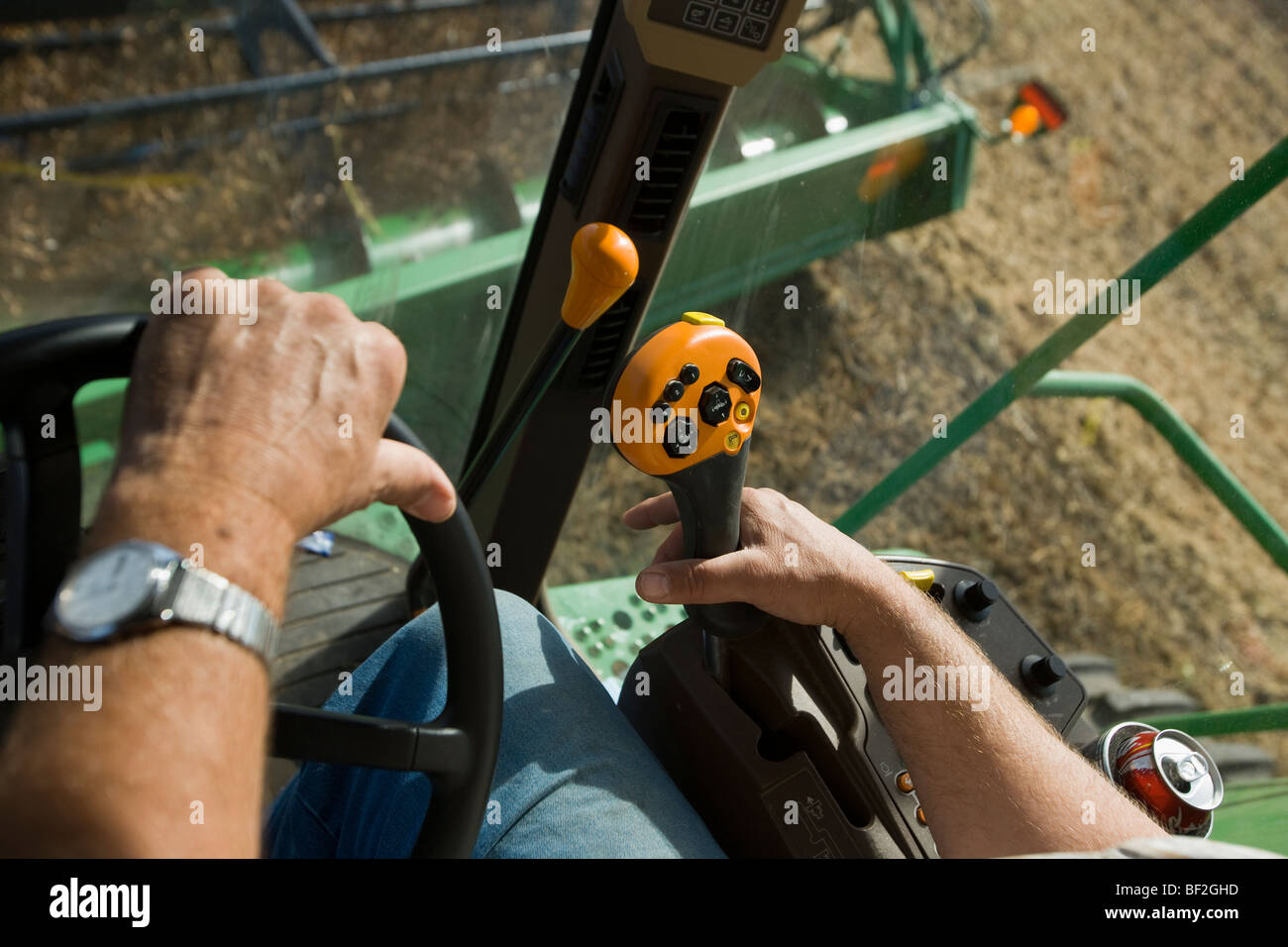Combine cab hi-res stock photography and images - Alamy