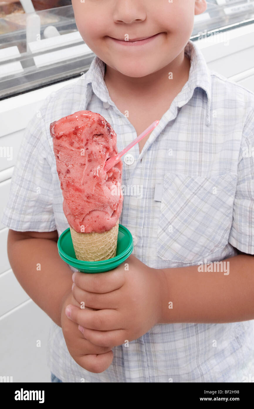 Boy ice cream cone glass hi-res stock photography and images - Alamy