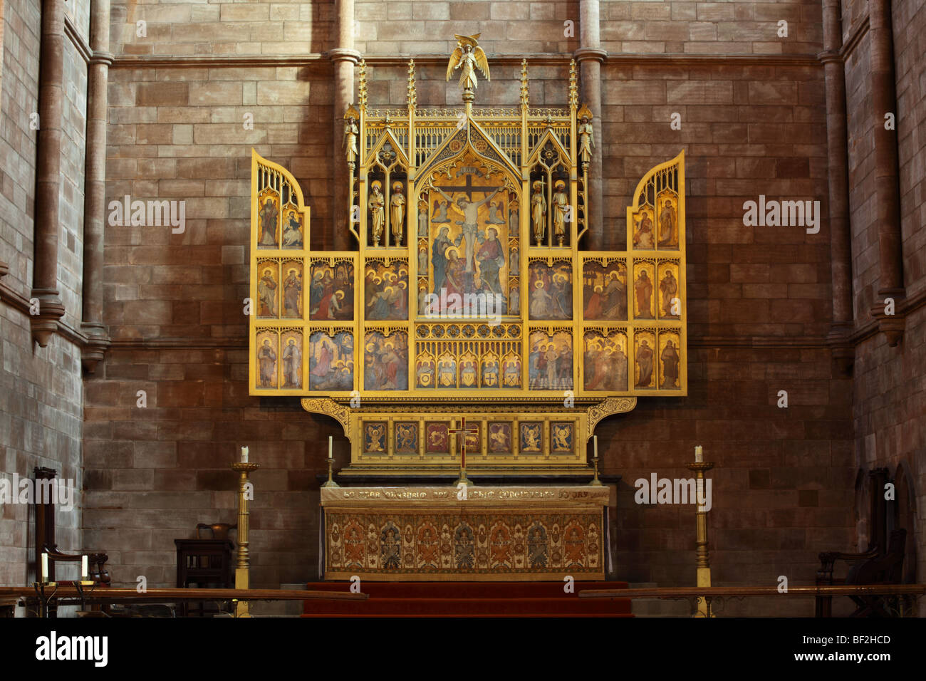 The High Altar and gold trimmed Reredos inside the historical Abbey of ...