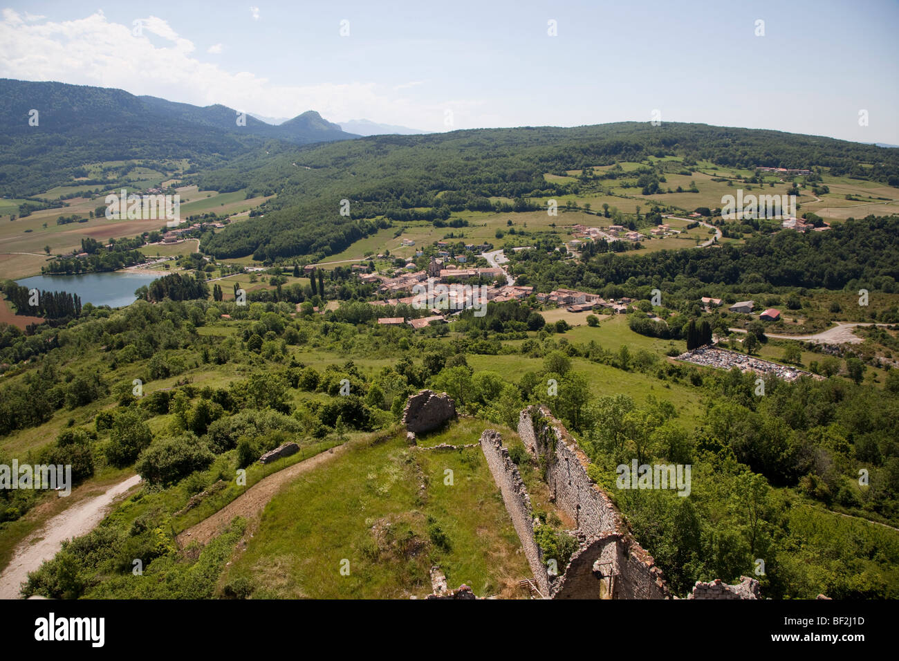 France, Puivert Castle, The Chateau de Puivert- Cathar castle ...