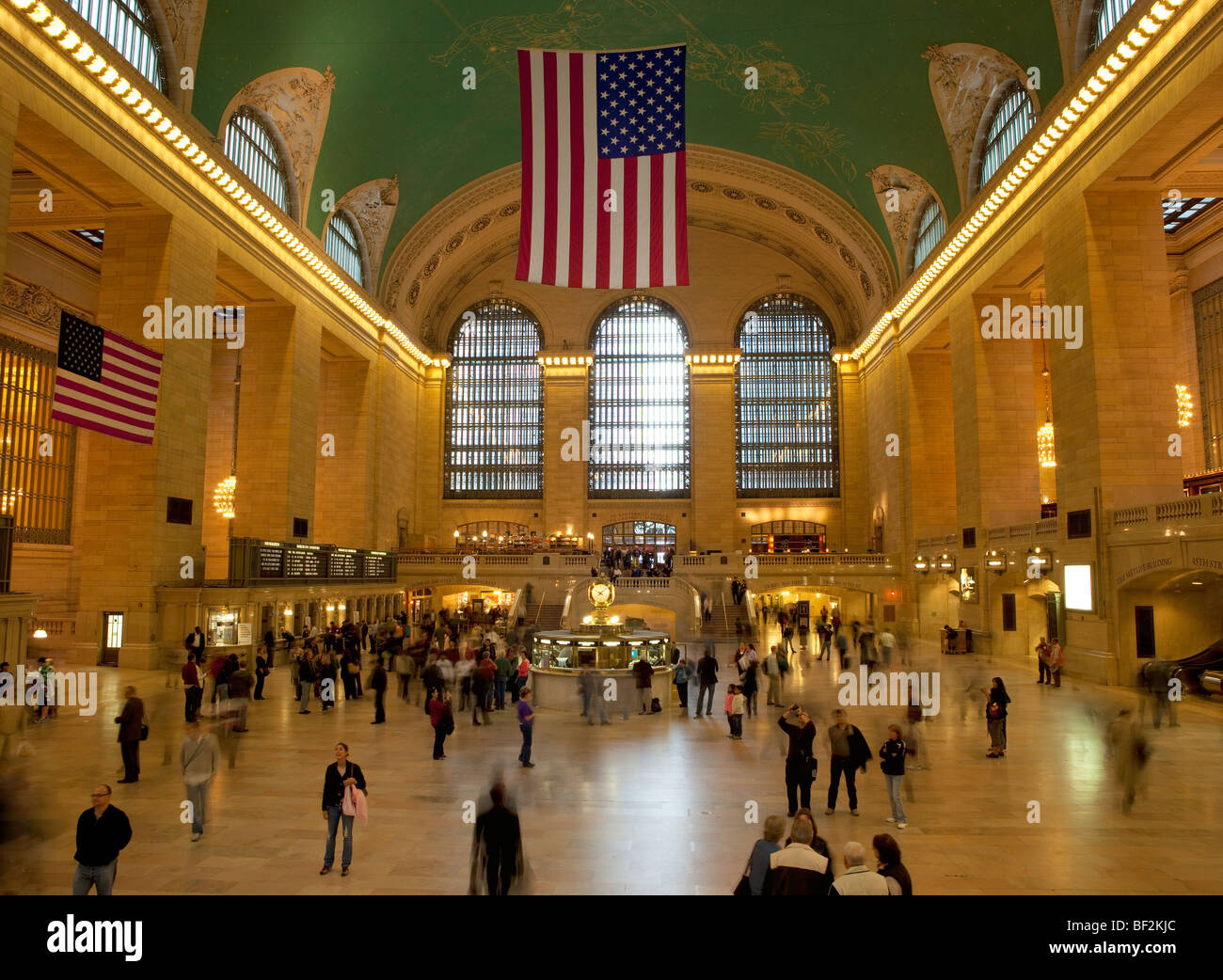 Grand hall of grand central terminal hi-res stock photography and images - Alamy