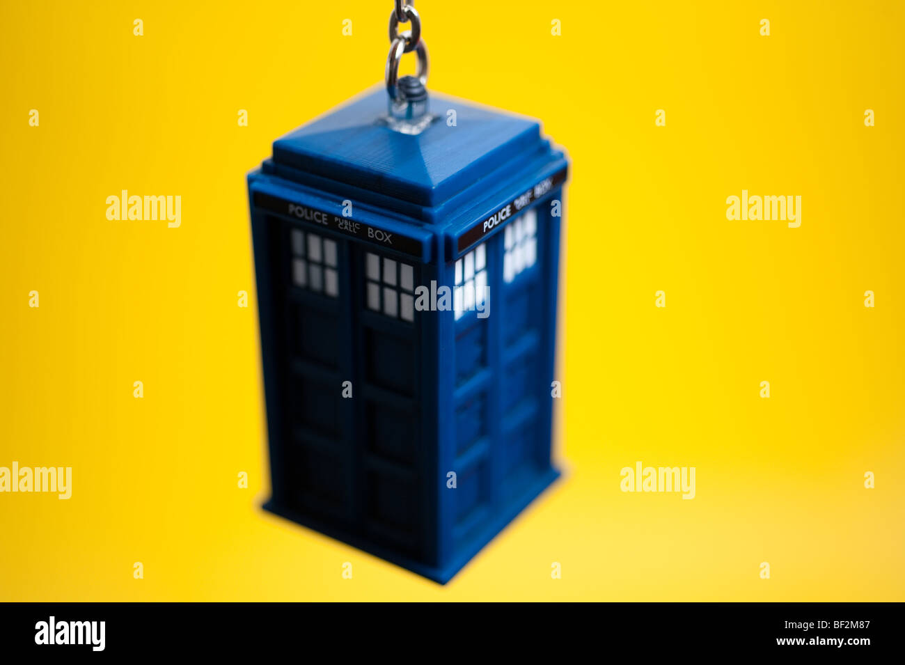 Doctor Who Tardis Front Wallpaper