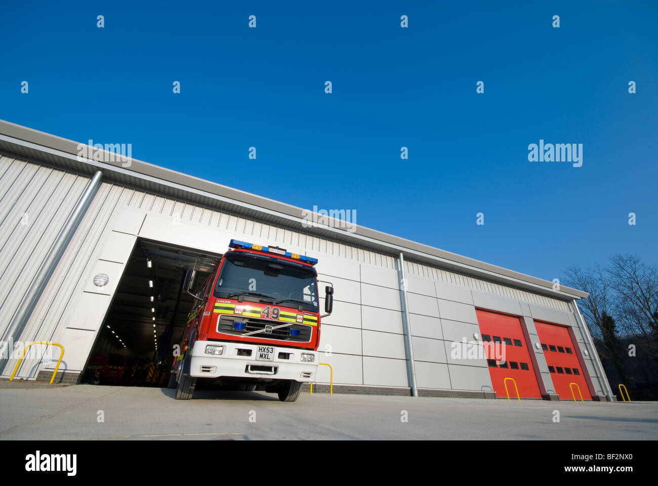 Hampshire fire station hi-res stock photography and images - Alamy