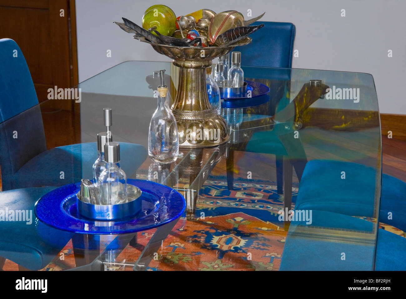 Showpiece on dining table hi-res stock photography and images - Alamy