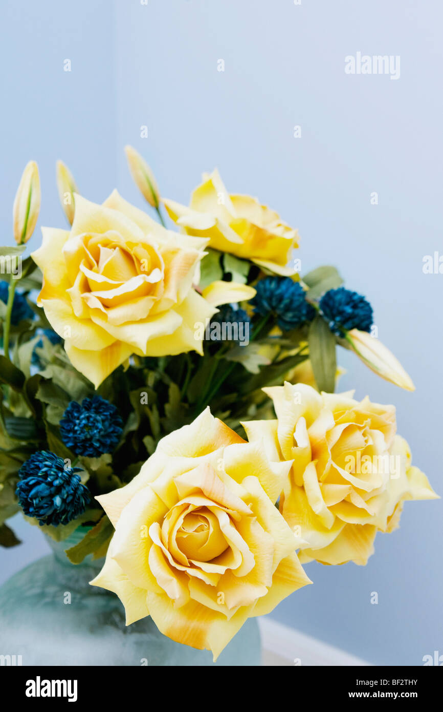 Close-up of a flower vase Stock Photo - Alamy