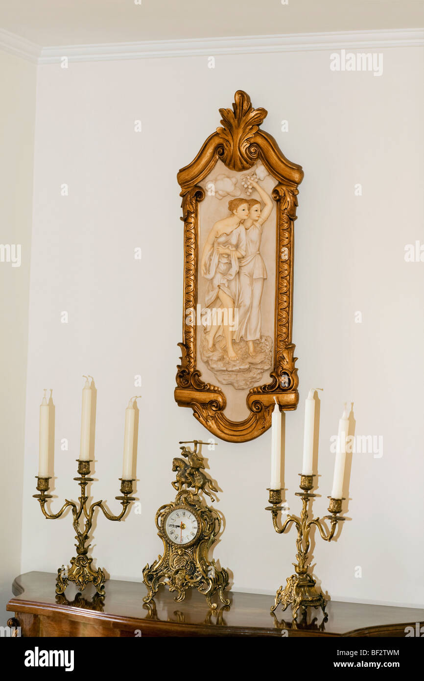 Candlestick graph hi-res stock photography and images - Alamy