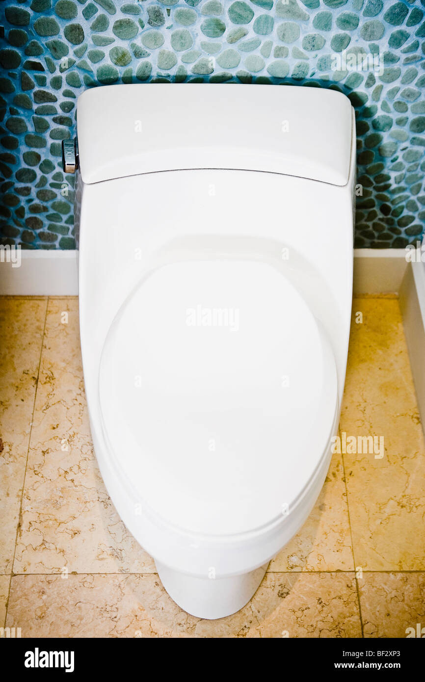 High angle view of a closed toilet bowl Stock Photo - Alamy