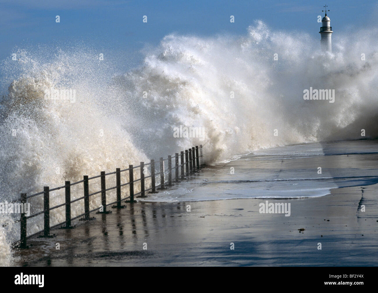 Massive waves hit the sea defences at Seaburn, Sunderland, UK Stock ...