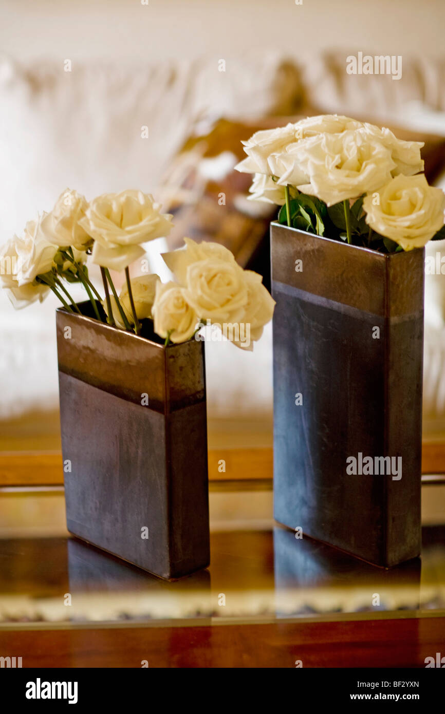 Grouping of vases hi-res stock photography and images - Alamy