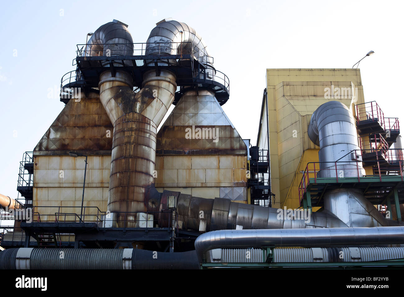 Aurubis (Norddeutsche Affinerie) in Hamburg, Germany Stock Photo - Alamy