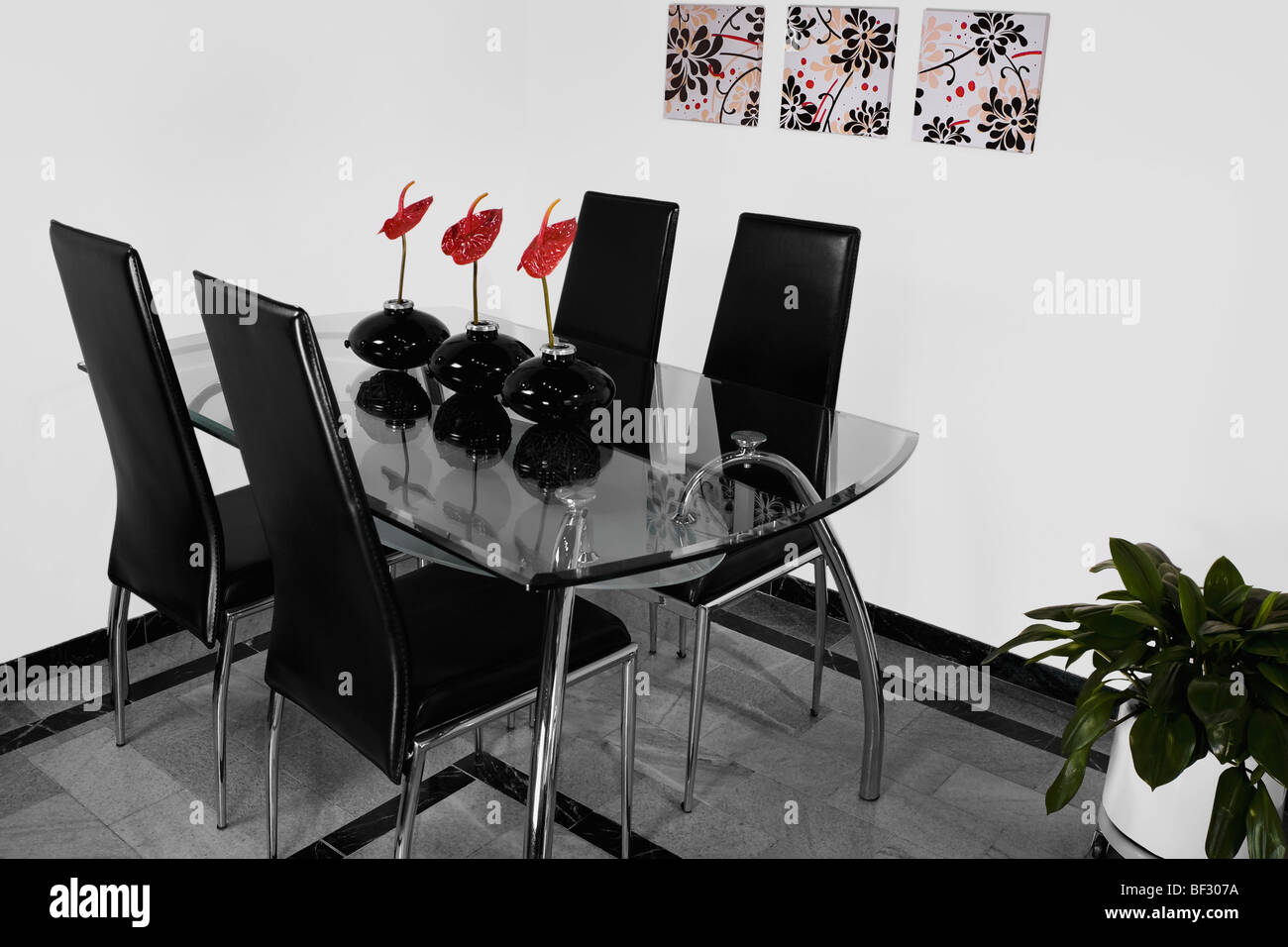 Dining quarters hi-res stock photography and images - Alamy