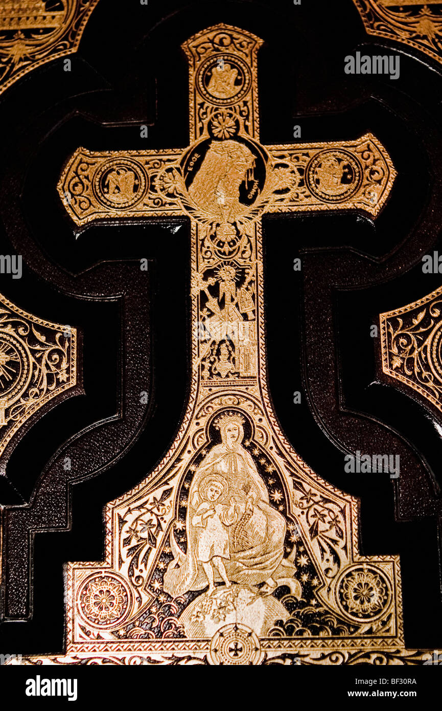 Crucifix pattern hi-res stock photography and images - Alamy