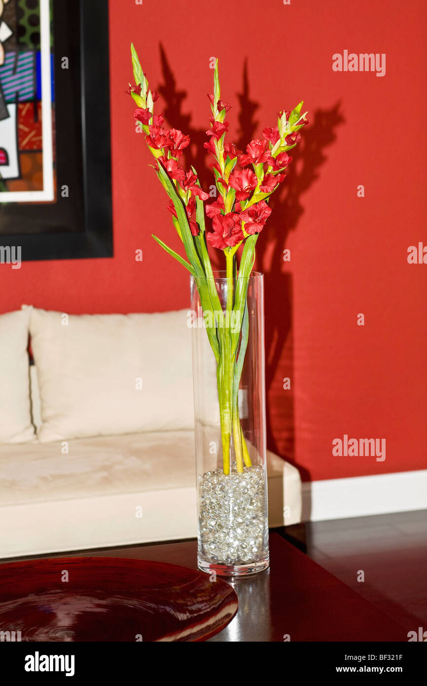 Flower vase on a table Stock Photo - Alamy