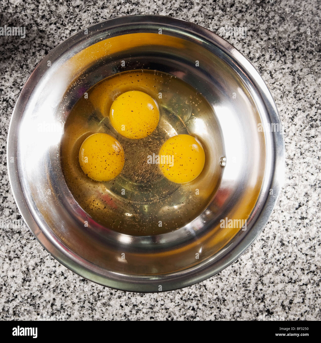 Yolk image hi-res stock photography and images - Alamy