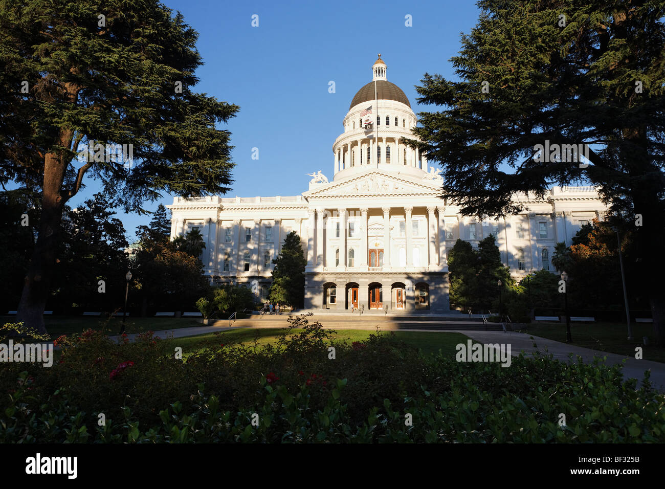 California capitol hi-res stock photography and images - Alamy