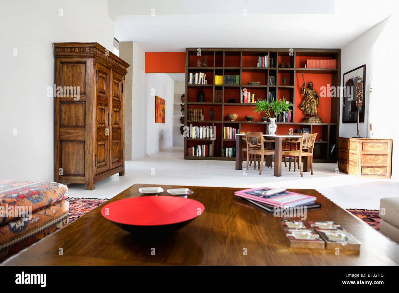 Interiors of a living room Stock Photo - Alamy