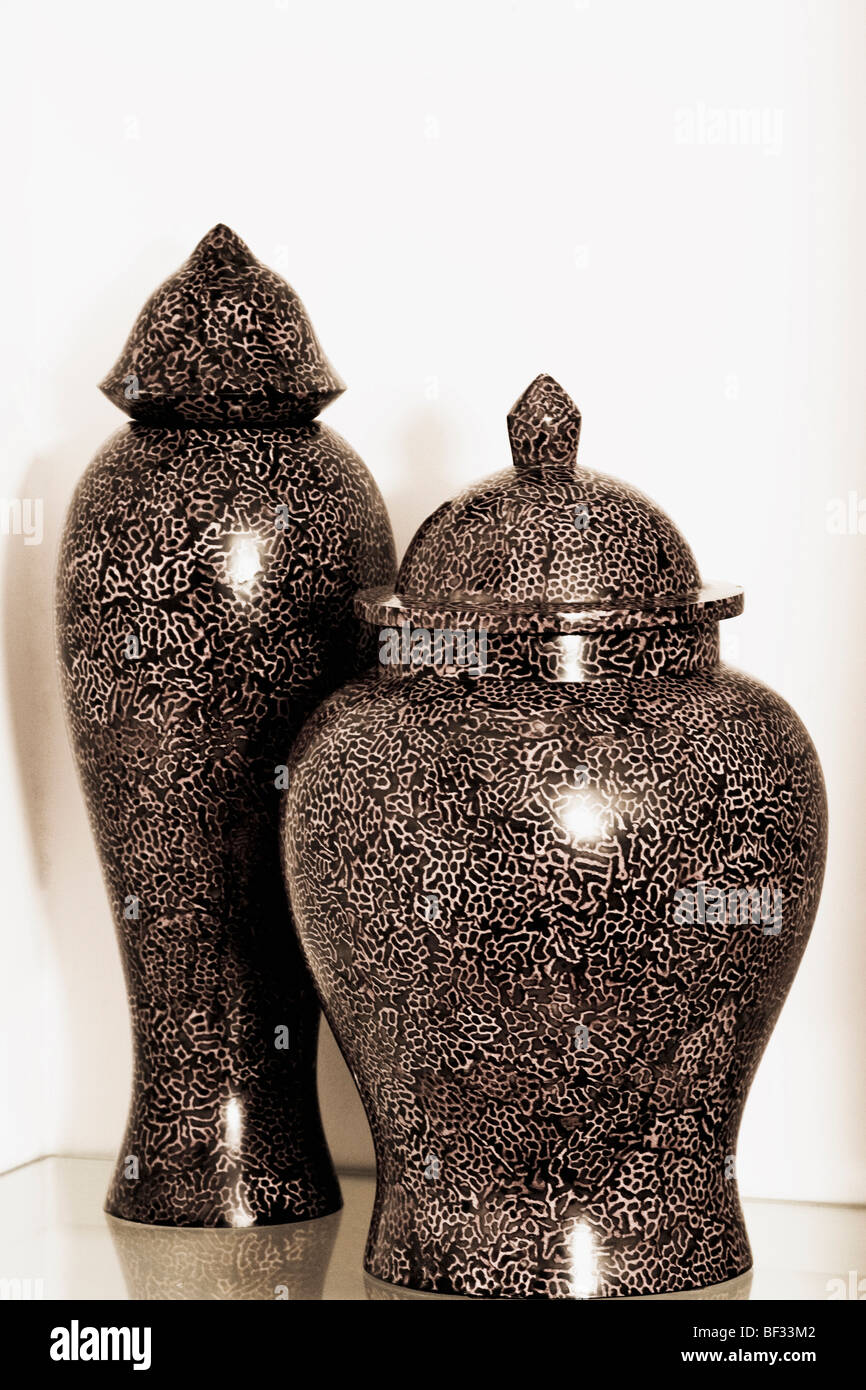 Faience decorated hi-res stock photography and images - Alamy