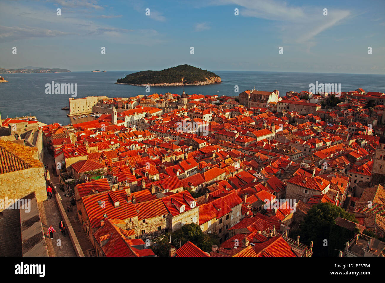 Dubrovnik city walls sunset hi-res stock photography and images - Alamy