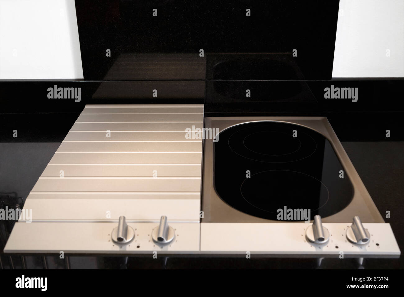 Electric stove in the kitchen Stock Photo - Alamy