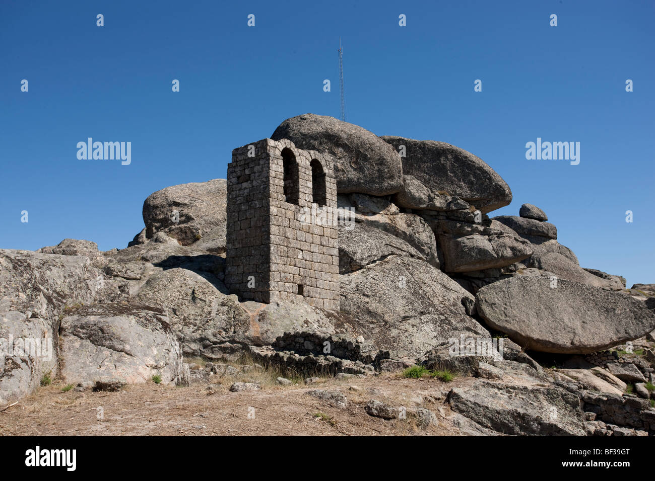 Portugal, Monsanto, Castle, ruins of Medieval fortification and castle ...