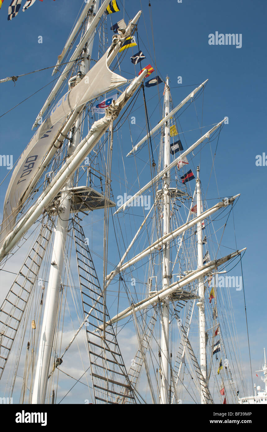 Square sail hi-res stock photography and images - Alamy