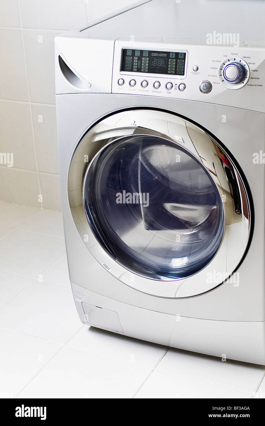 Widget machine hi-res stock photography and images - Alamy