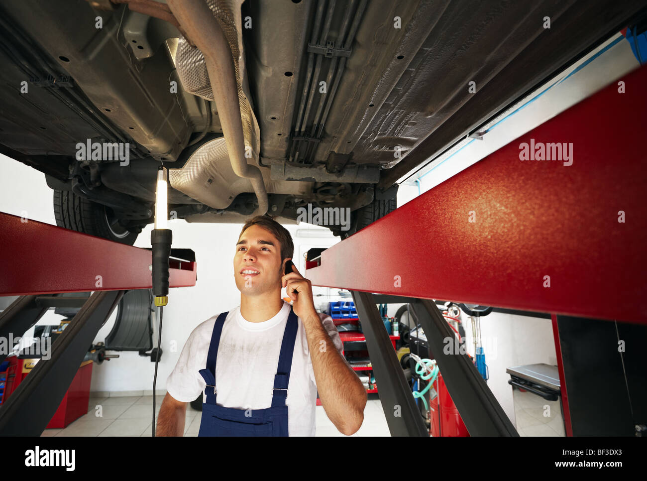 Mobile car mechanic hi-res stock photography and images - Alamy