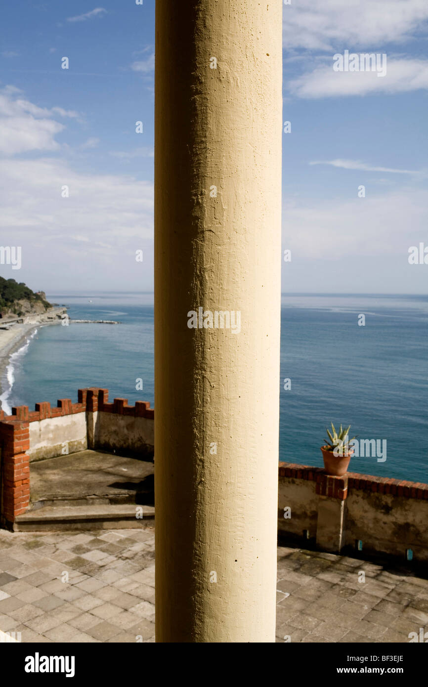 Marine column hi-res stock photography and images - Alamy