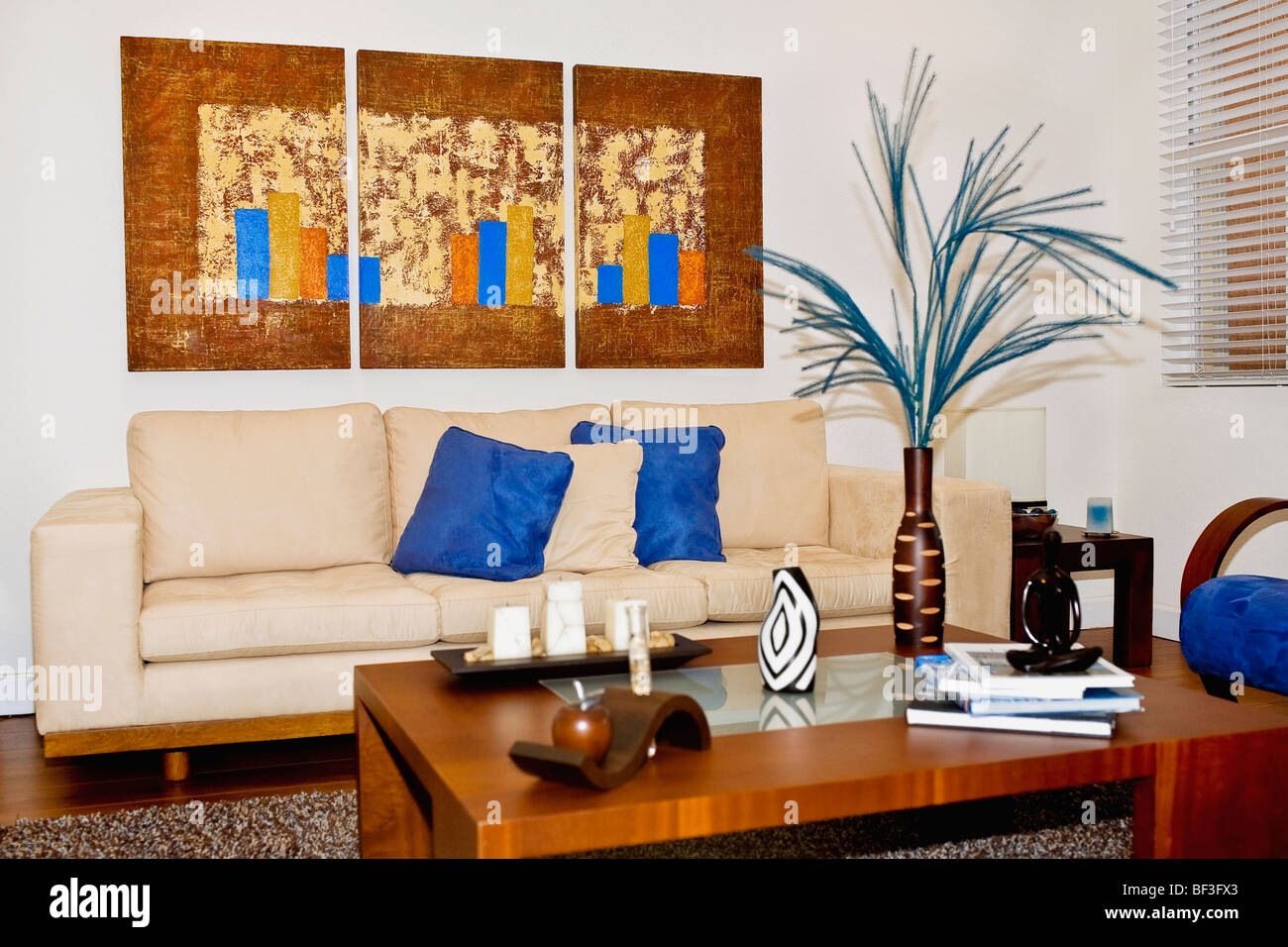 Interiors of a living room Stock Photo - Alamy