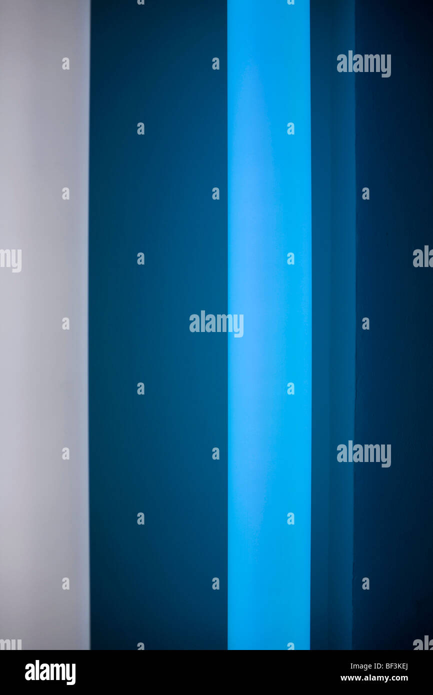 Neon light abstract hi-res stock photography and images - Alamy