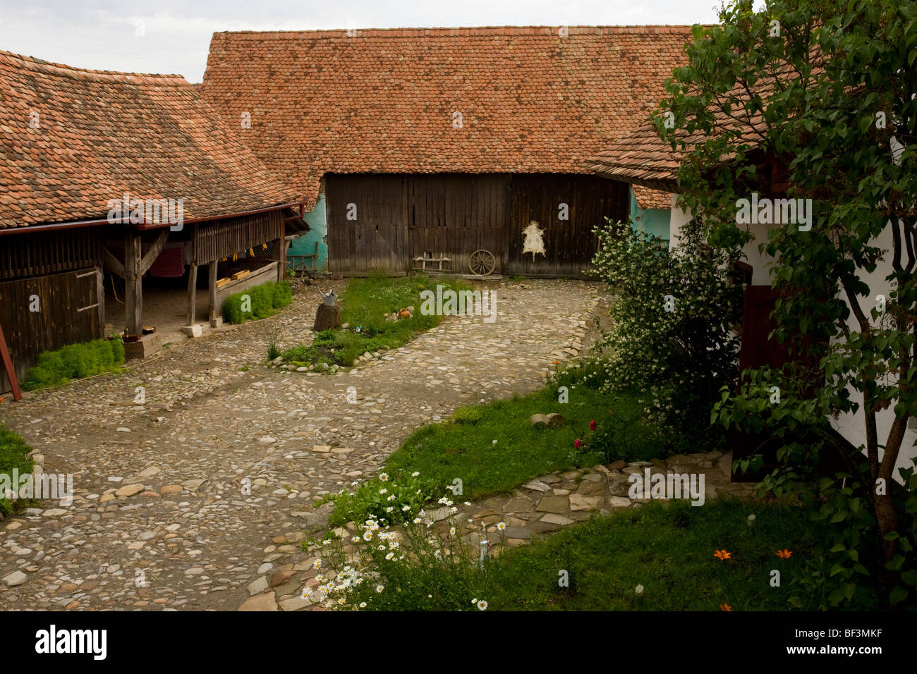 Traditional house transylvania hi-res stock photography and images - Alamy