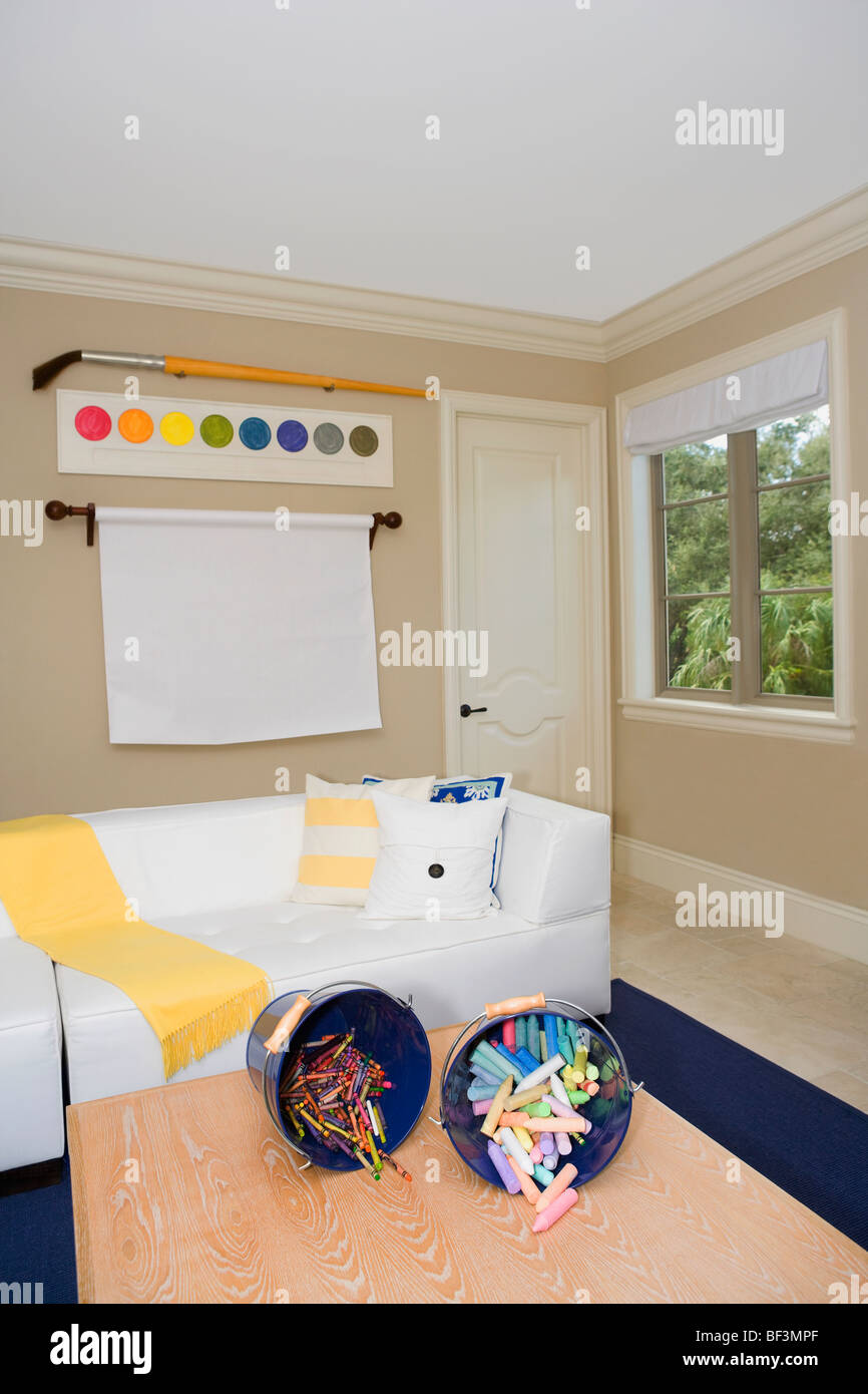 Living quarters inside family hi-res stock photography and images - Alamy