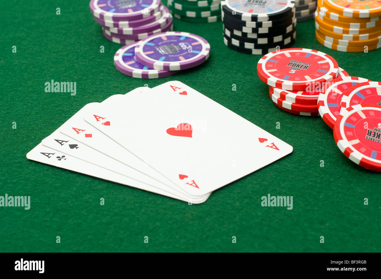 play cards and fiches Stock Photo - Alamy