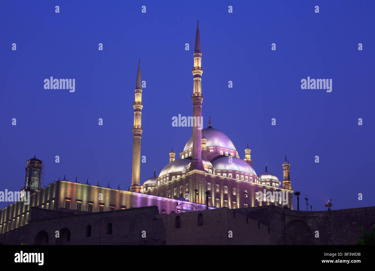 Citadel, Cairo - Mosque of Muhammad Ali at Night Stock Photo - Alamy