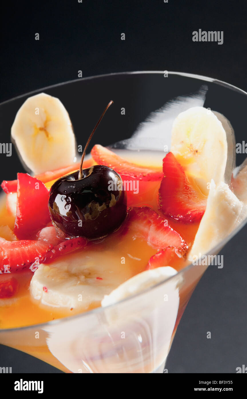 Fruit trifle hi-res stock photography and images - Alamy